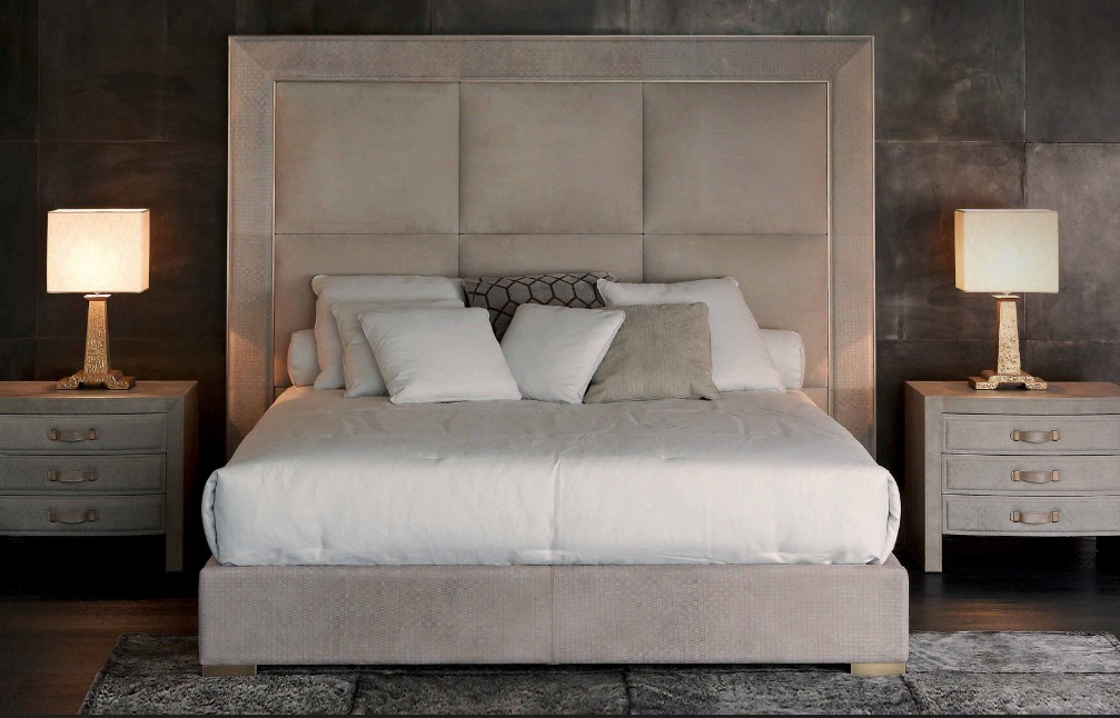 Aura Bed by Rugiano