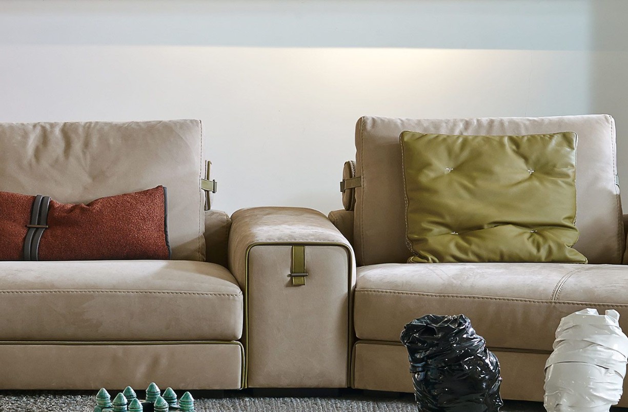 Gregory Sectional Sofa by Gamma Arredamenti