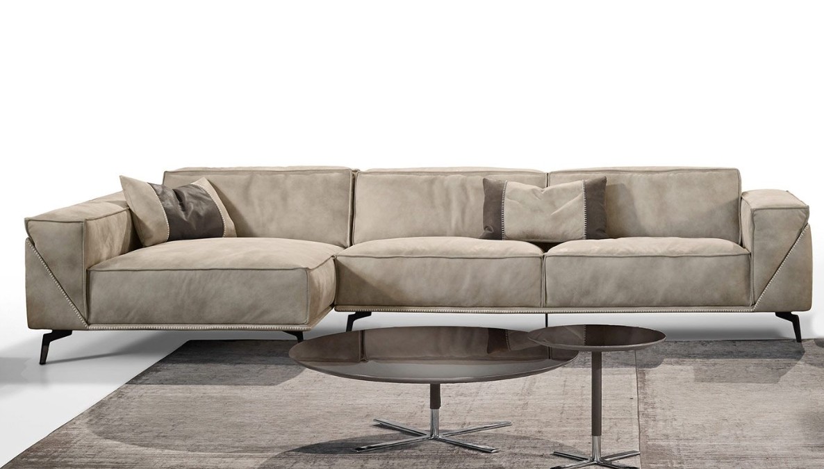 Edwin Sectional Sofa by Gamma Arredamenti