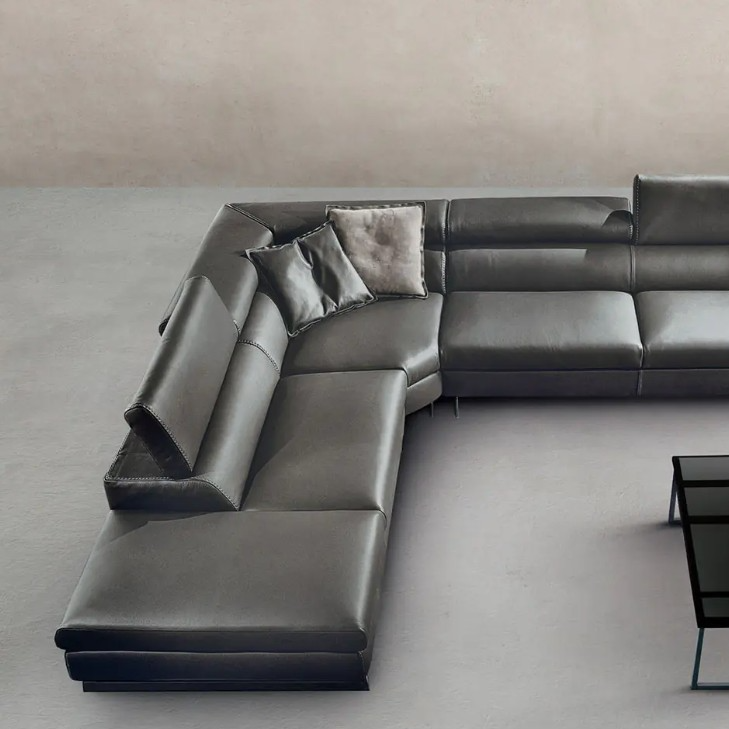Bellevue Sofa Sectional by Gamma Arredamenti